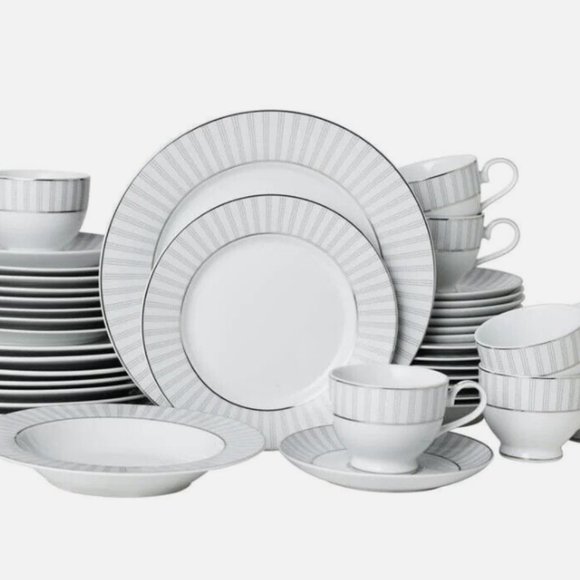 Mikasa | Kitchen | Adrian Grey 2 Piece Dinnerware Set Service For 4 ...